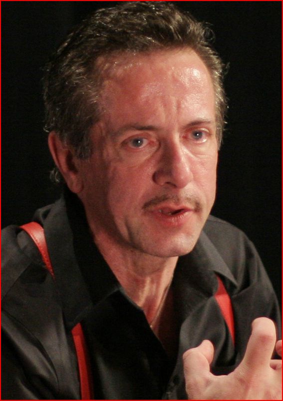 No te pierdas los 3 mejores libros de Clive Barker › 2021